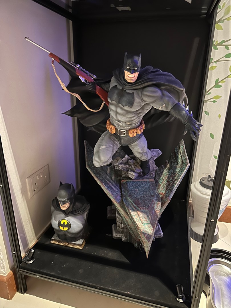 XM Studios Batman 1/4 (not sideshow, prime 1, iron studios), Hobbies ...