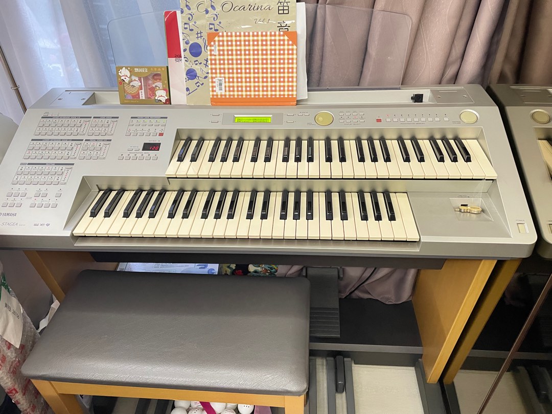 Yamaha Stagea Electone ELB01, Hobbies & Toys, Music & Media, Musical Instruments on Carousell