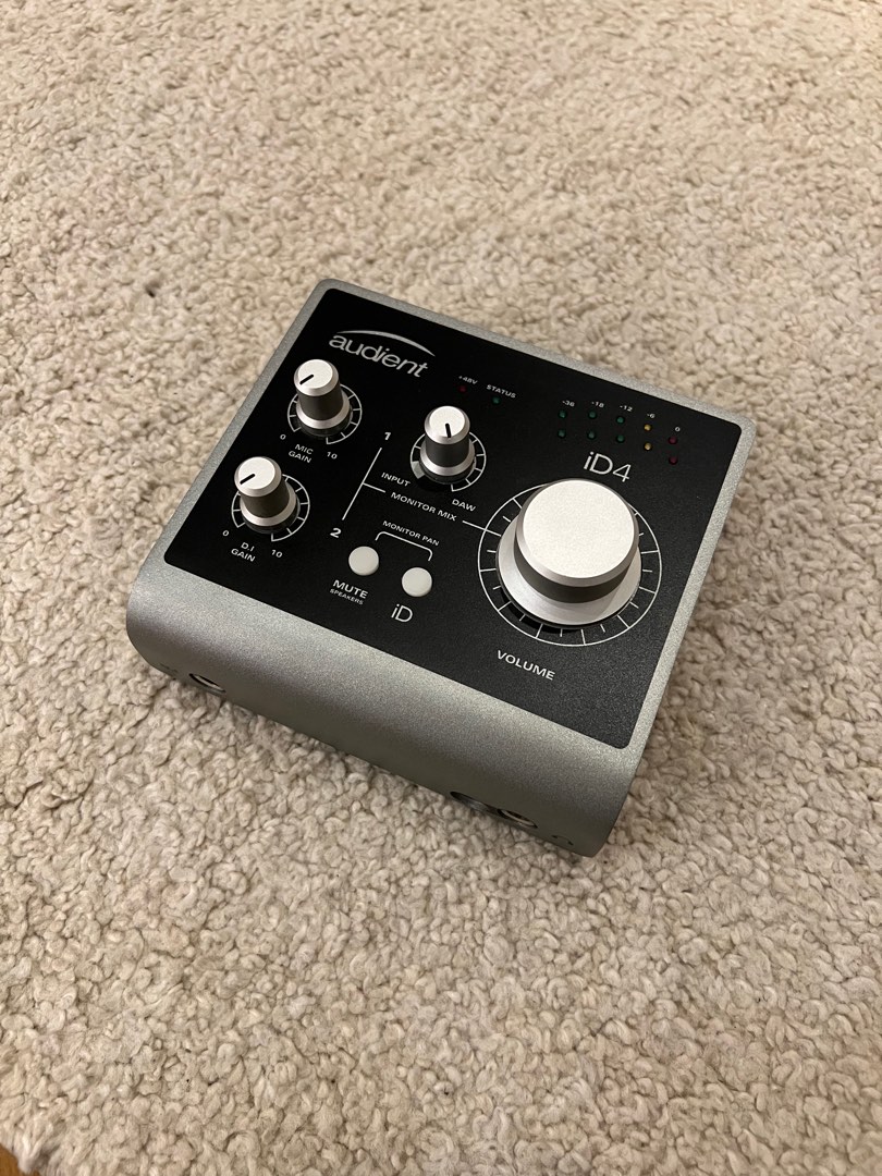 Audient iD4 Audio Interface, Hobbies & Toys, Music & Media, Musical ...