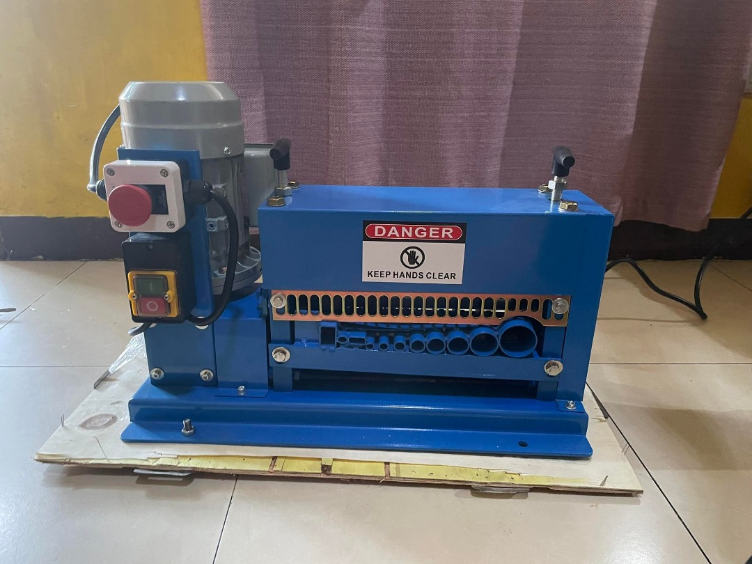 Automatic Scrap Cable Stripper Machine Wire Cutting Stripping, Hobbies & Toys, Stationary ...