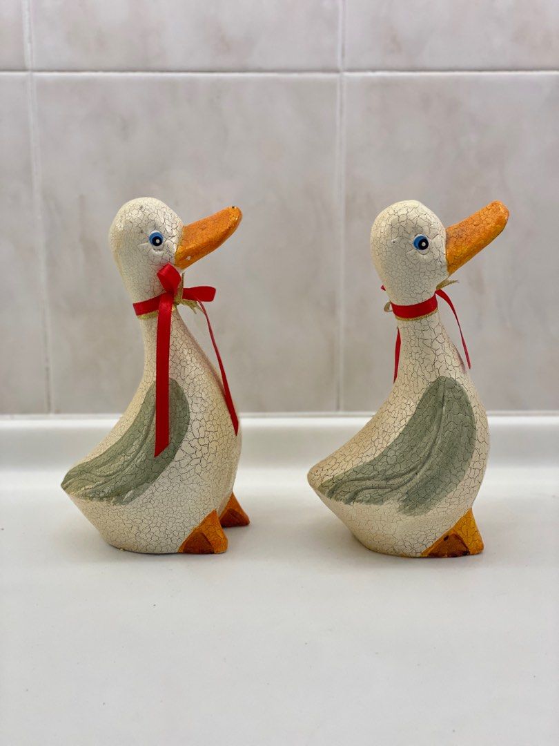 Balinese Deco Duck (comes in a pair of 2), Furniture & Home Living ...