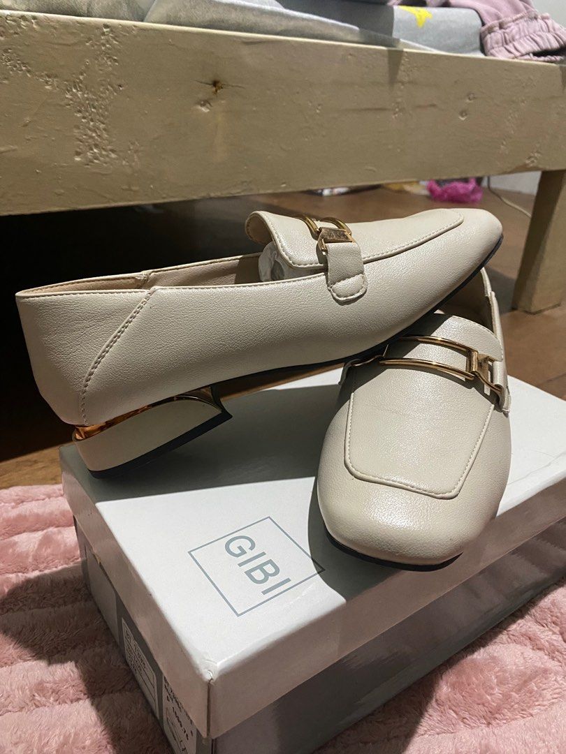 Beige Loafer GIBI Brand, Women's Fashion, Footwear, Loafers on Carousell