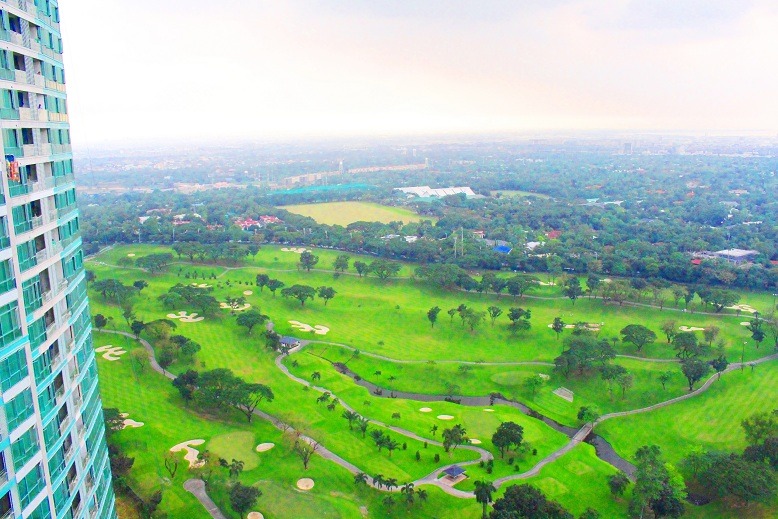 Bellagio Tower 2 Bedroom BR 3TB Megaworld Condo Golf course view ...