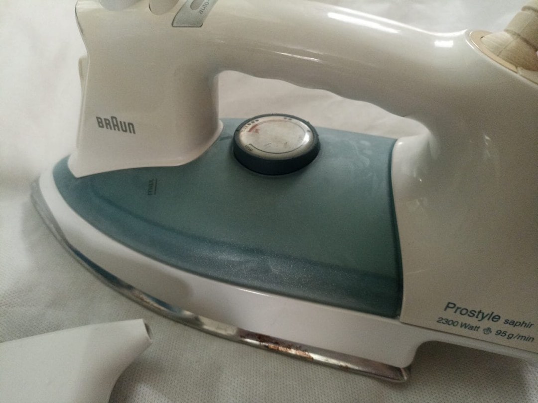 Braun Prostyle Steam Iron, TV & Home Appliances, Irons & Steamers on Carousell
