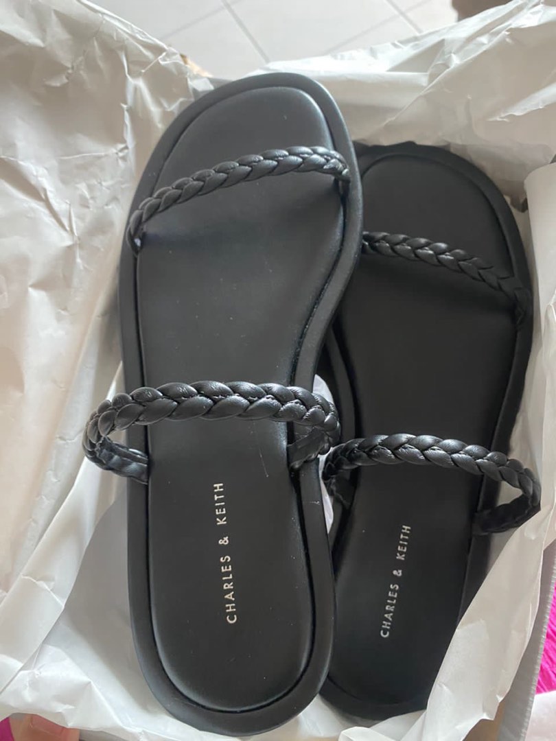 Charles &keith flat sandal, Women's Fashion, Footwear, Flats on Carousell