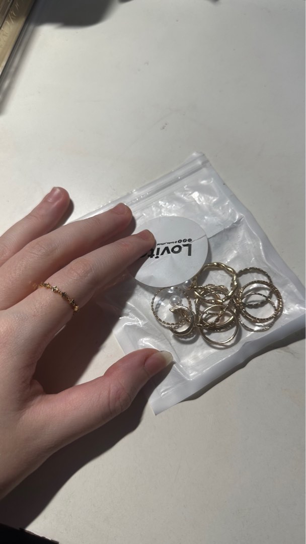 cincin aesthetic, Fesyen Wanita, Perhiasan di Carousell cincin aesthetic, Fesyen Wanita, Perhiasan di Carousell