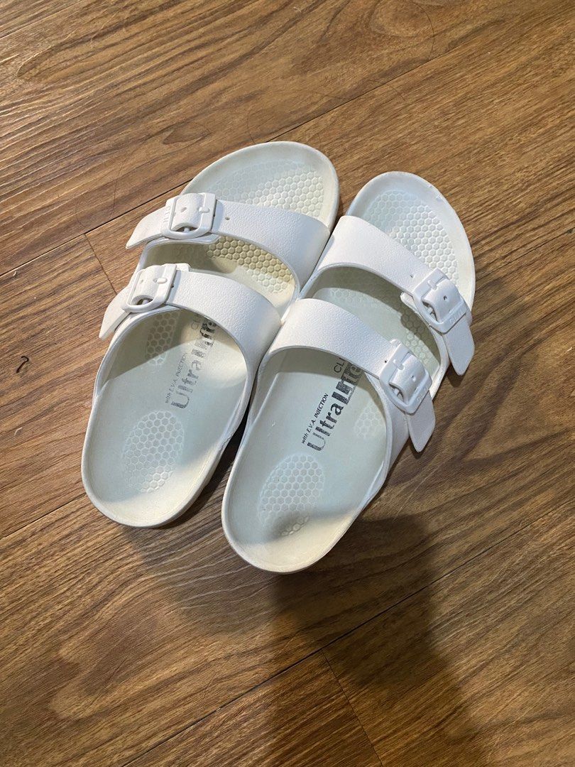 CLN harper flat slides, Women's Fashion, Footwear, Slippers and slides ...