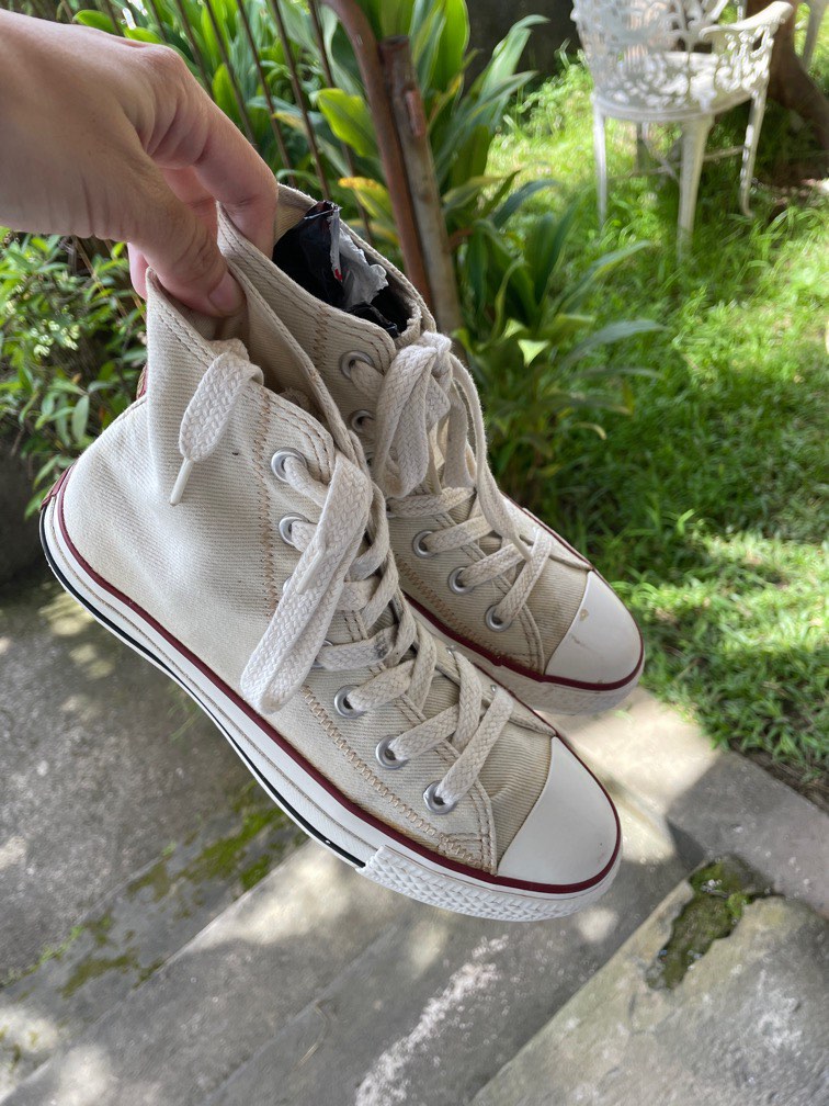 Converse cream hicut, Women's Fashion, Footwear, Sneakers on Carousell
