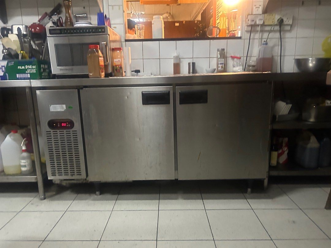 Counter Chiller with Topping Hole, TV & Home Appliances, Kitchen ...