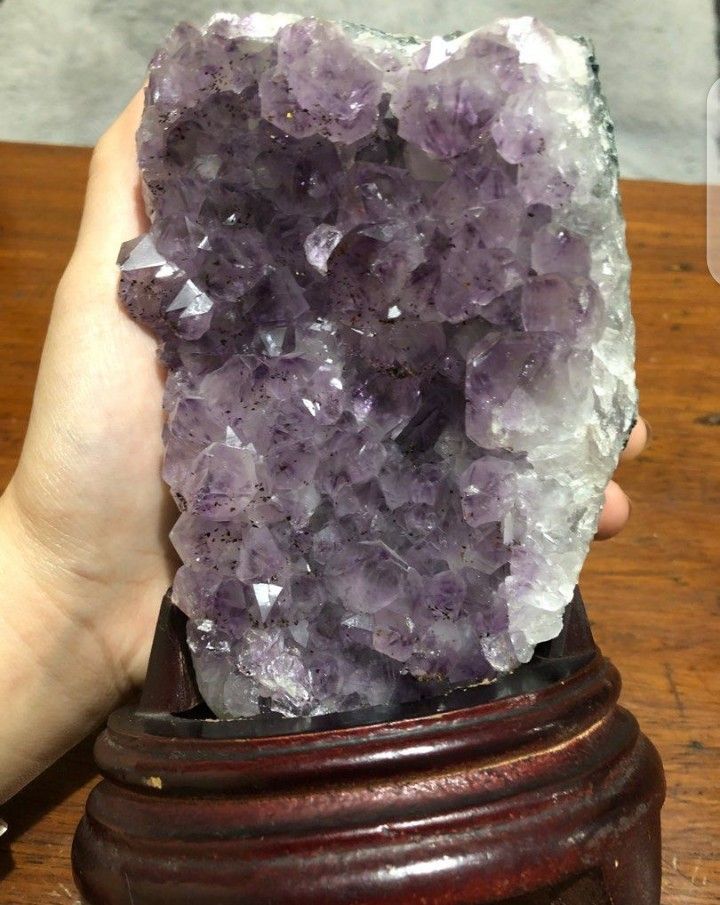 Crystal Amethyst Block, Women's Fashion, Jewelry & Organizers, Precious ...