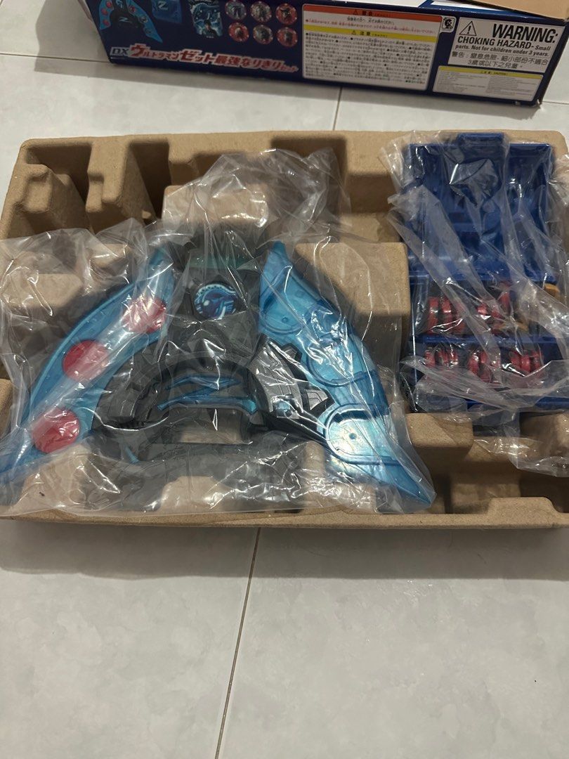 Dx Ultraman Z Ultra Z riser& medal set, Hobbies & Toys, Toys & Games on ...