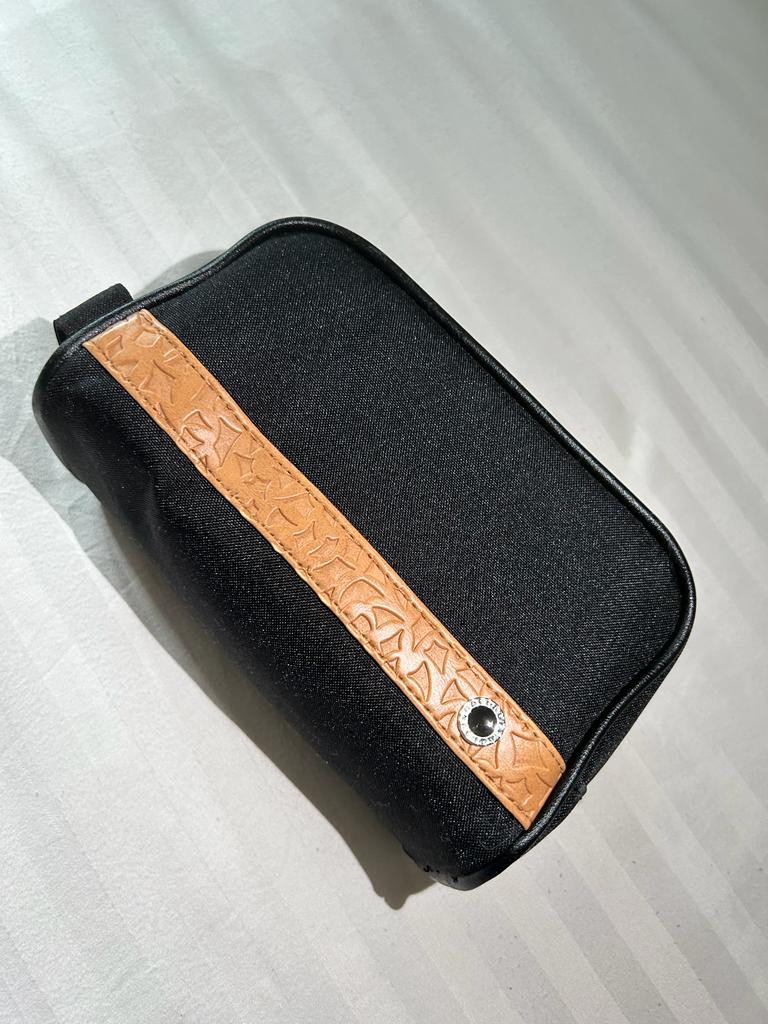 Emirates Amenities Pouch, Everything Else on Carousell