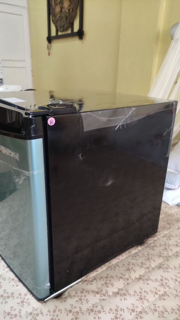 EZY ES-66F 1.7 cu.ft. Mini Bar Blue Refrigerator, TV & Home Appliances ...