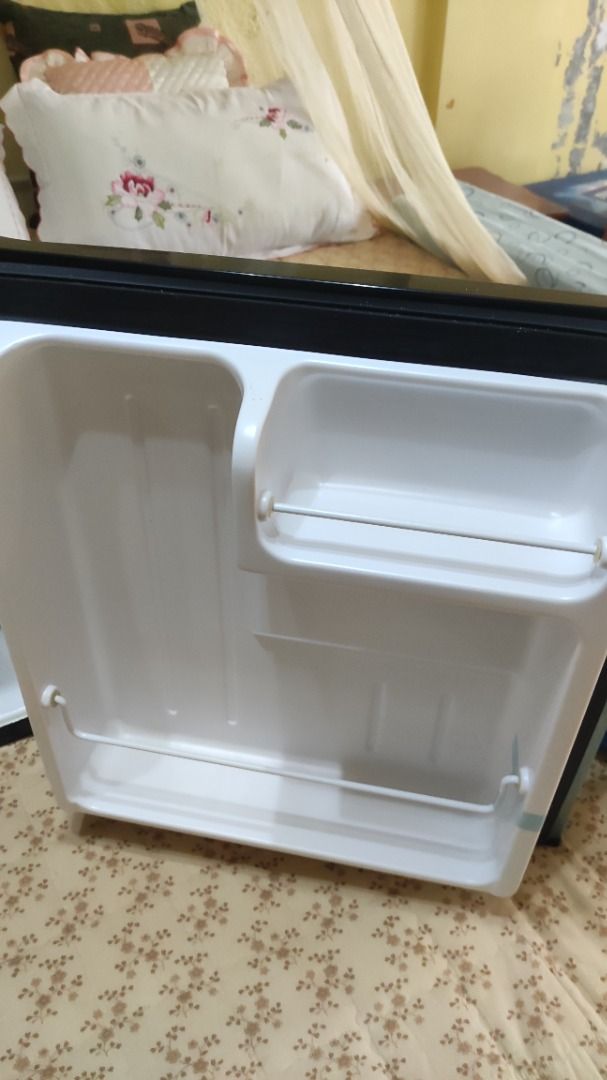 EZY ES-66F 1.7 cu.ft. Mini Bar Blue Refrigerator, TV & Home Appliances ...