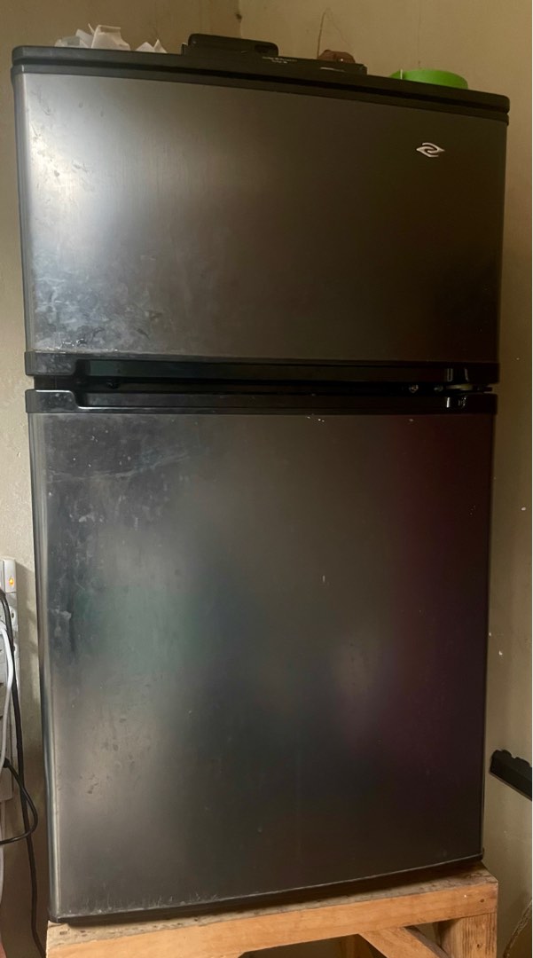 EZY mini 2 door ref, TV & Home Appliances, Kitchen Appliances ...