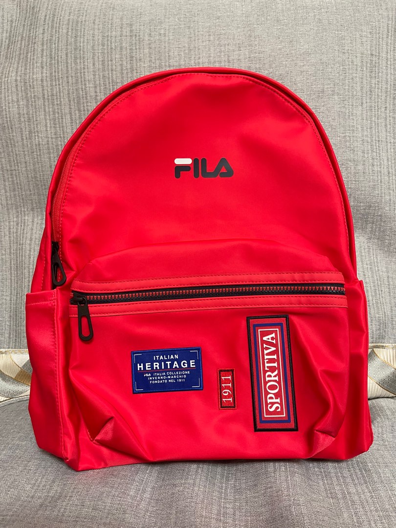 Fila red backpack 背包背囊書包, 男裝, 袋, 背包 - Carousell