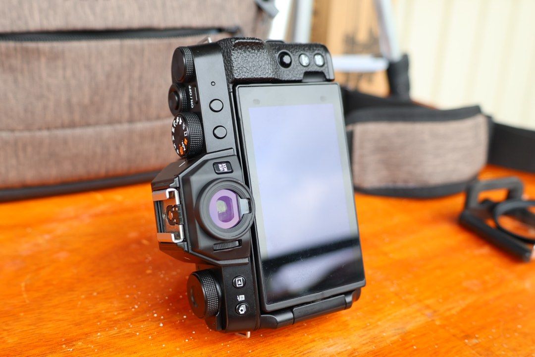 Fujifilm XT-200 SLR STYLE Mirrorless Vlogging Camera, Photography ...