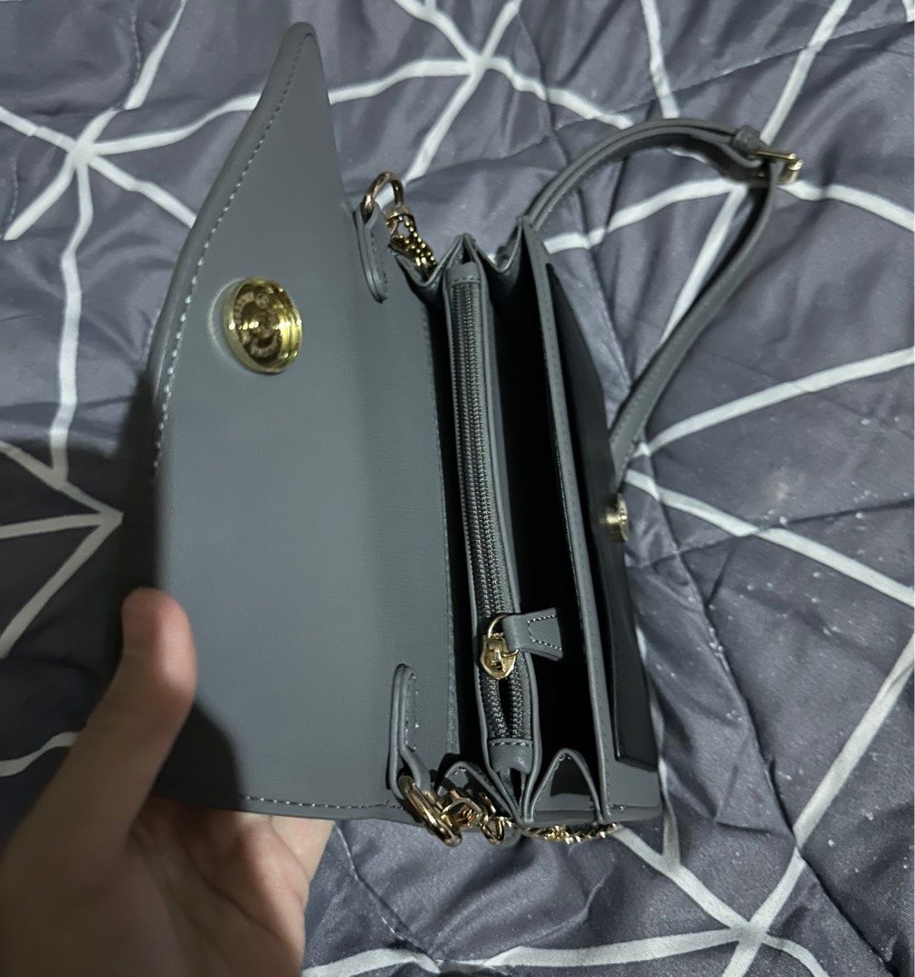 Handbag sembonia, Women's Fashion, Bags & Wallets, Shoulder Bags on ...