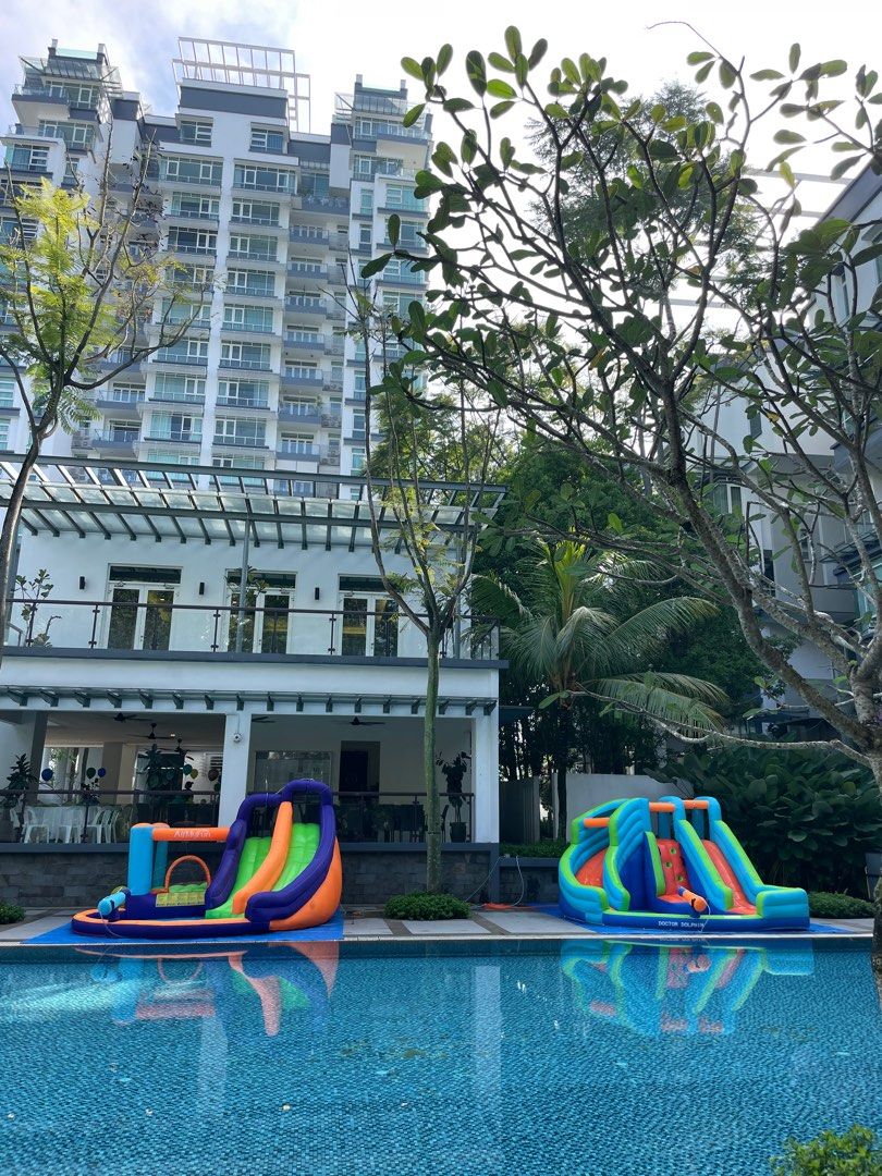 HOME WATERPARK Kids Pool Slide Inflatable Bouncy Castle Trampoline ...