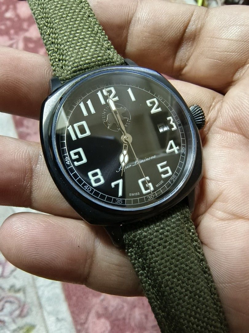 hunting world hw 921 swiss, Luxury, Watches on Carousell