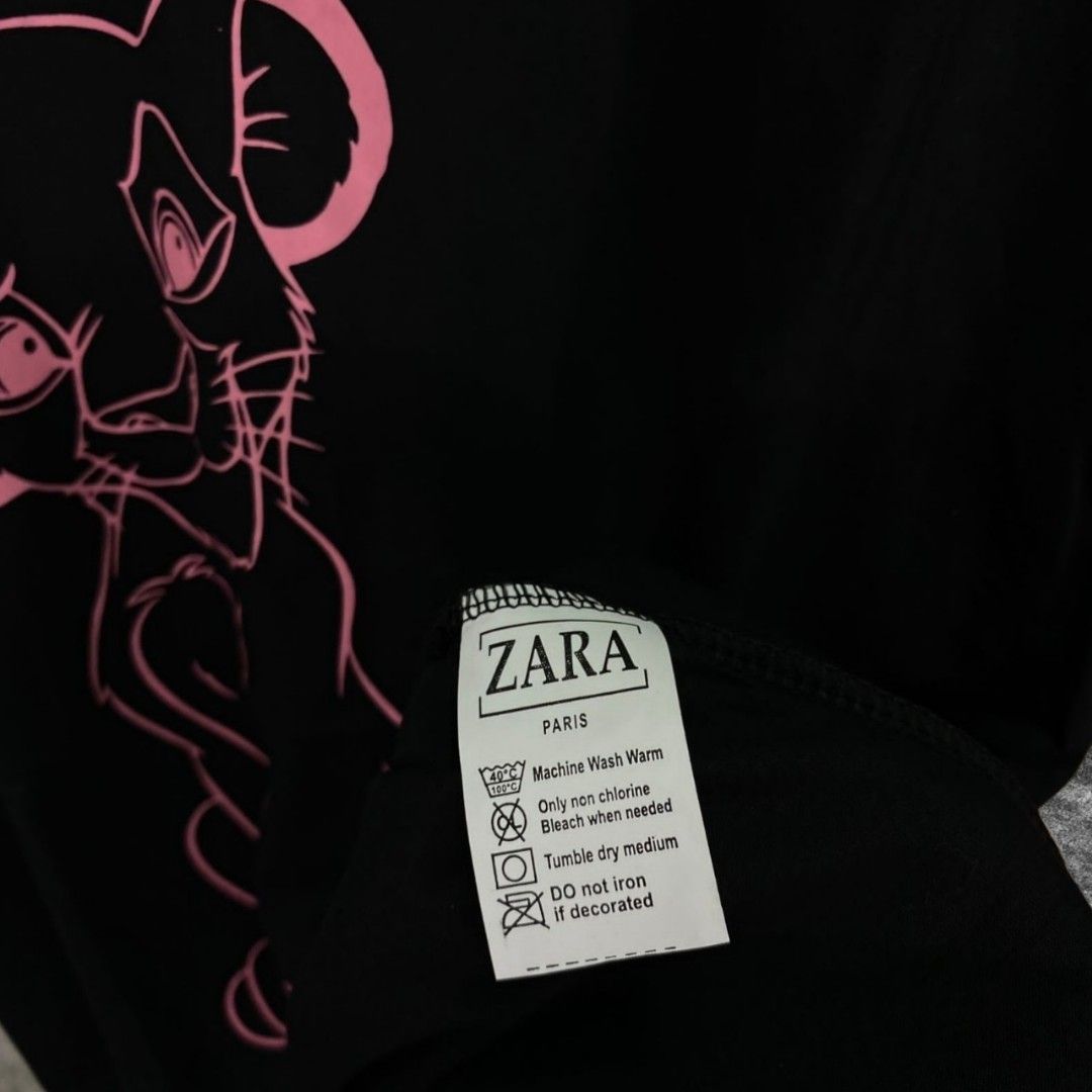 Kaos Zara Lion King Hitam, Fesyen Wanita, Pakaian Wanita, Atasan di ...