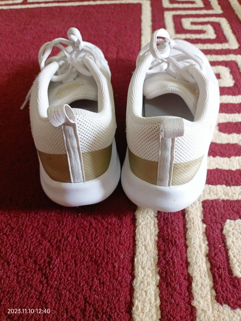 kasut Nike flex, Women's Fashion, Footwear, Sneakers on Carousell