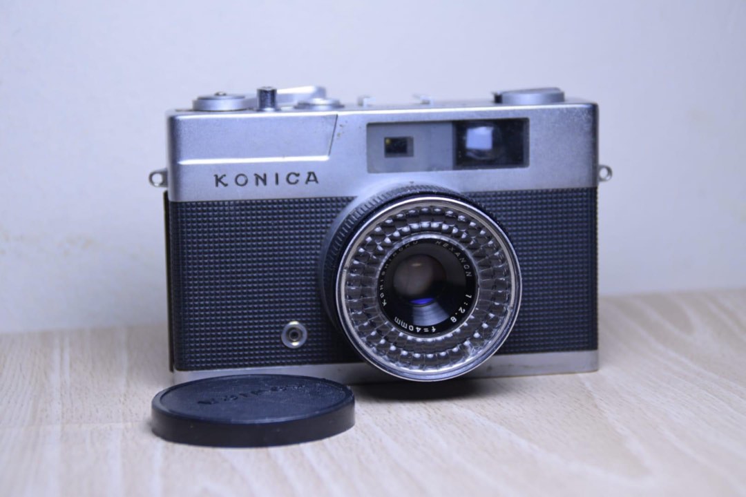 Konica EE Matic Film Camera, Photography, Cameras on Carousell