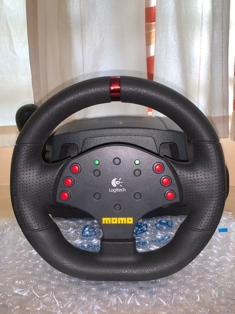 Logitech Racing Simulator (MOMO Racing Force Feedback Wheel ), Video ...