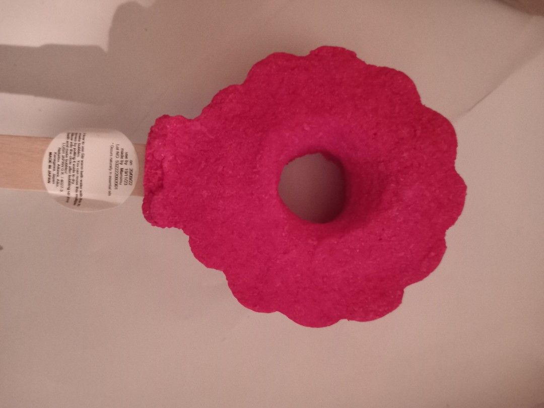 LUSH Raspberry bubble blower, Beauty & Personal Care, Bath & Body, Bath ...