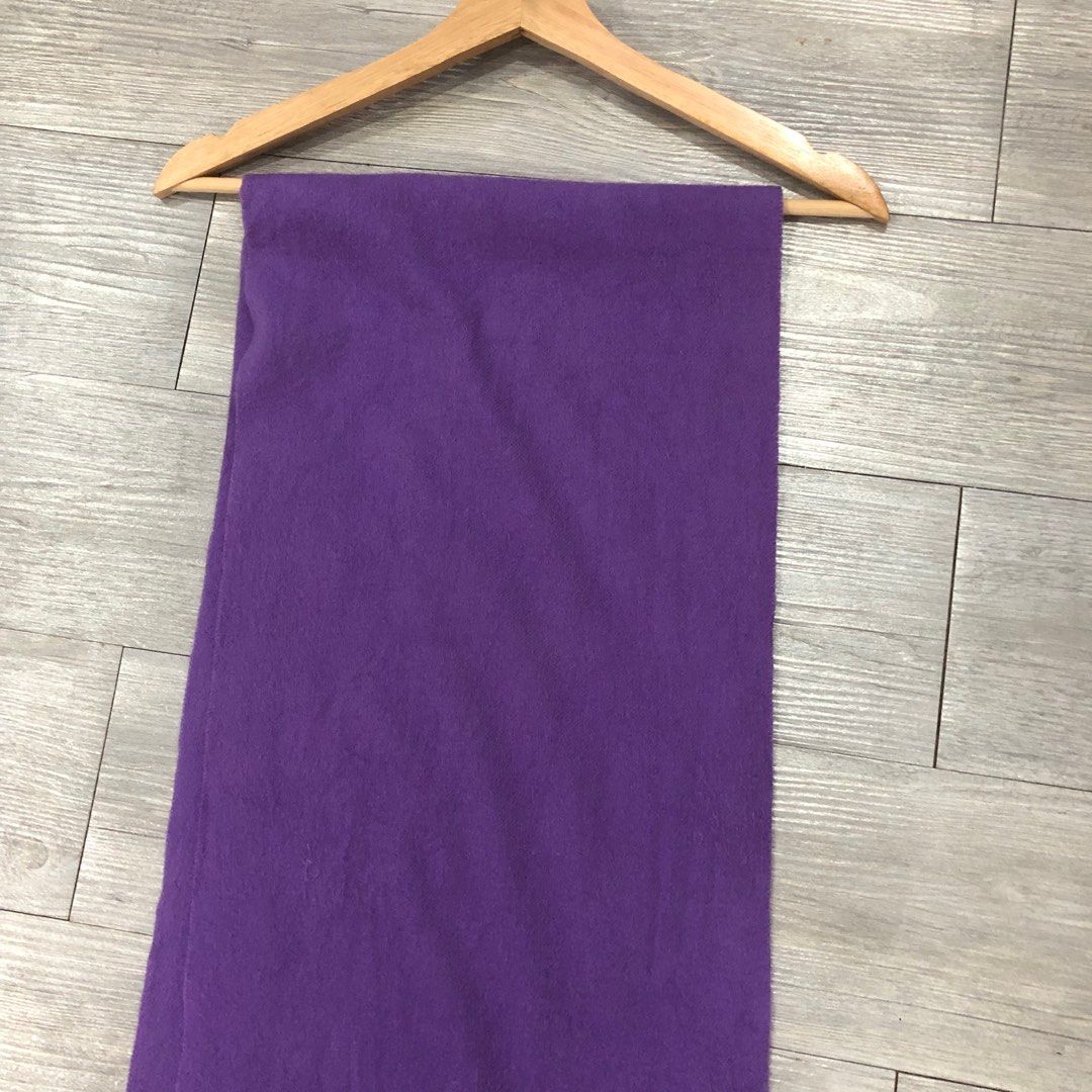 Marc Jacobs Scaft, Women's Fashion, Watches & Accessories, Scarves on ...