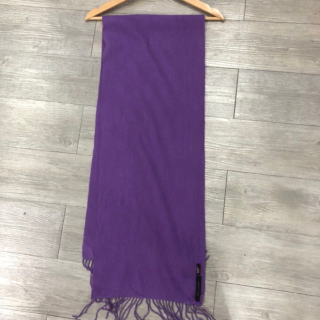 Marc Jacobs Scaft, Women's Fashion, Watches & Accessories, Scarves on ...