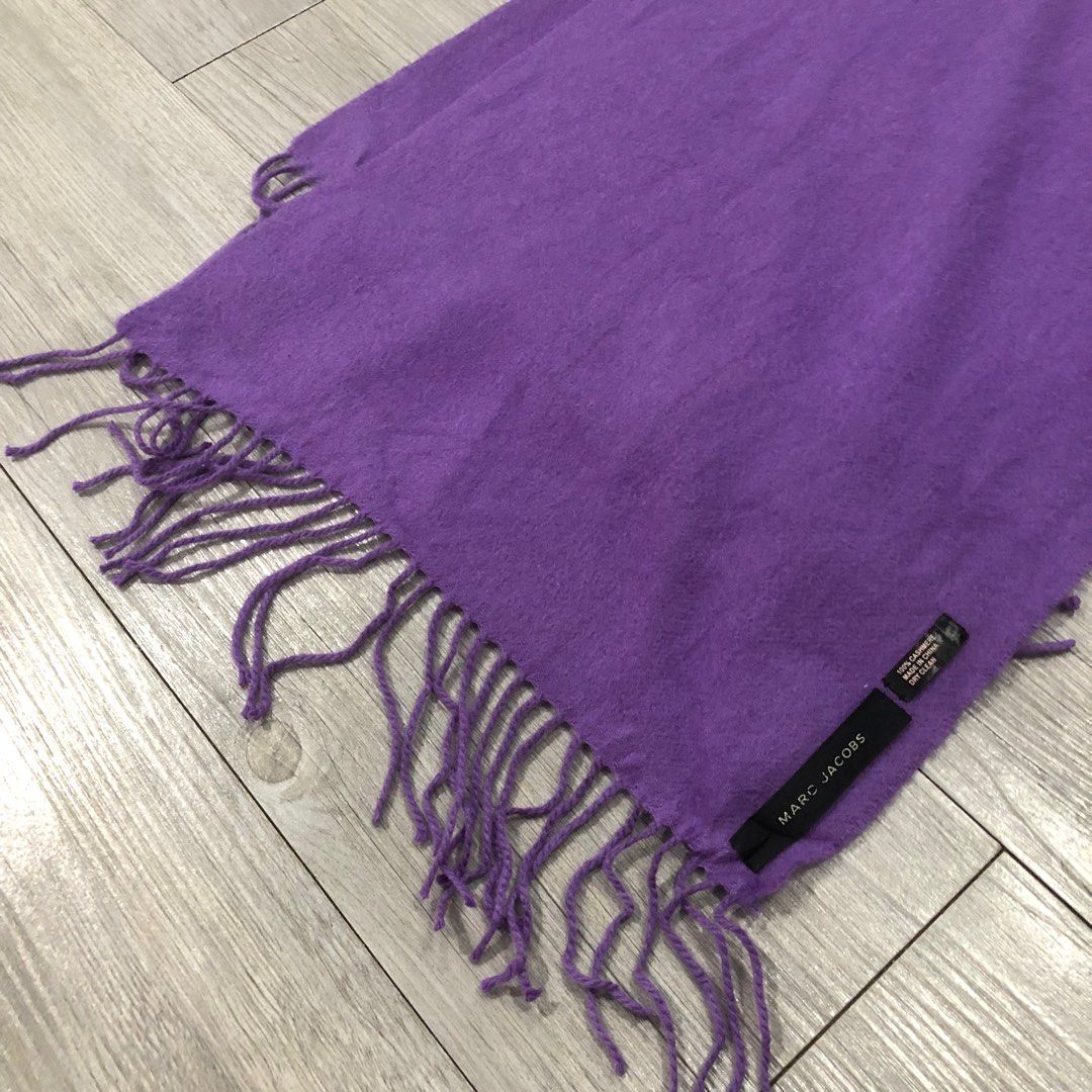 Marc Jacobs Scaft, Women's Fashion, Watches & Accessories, Scarves on ...