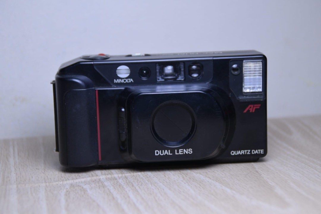Minolta Mac-Dual Quartz Date Film Camera, Photography, Cameras on Carousell