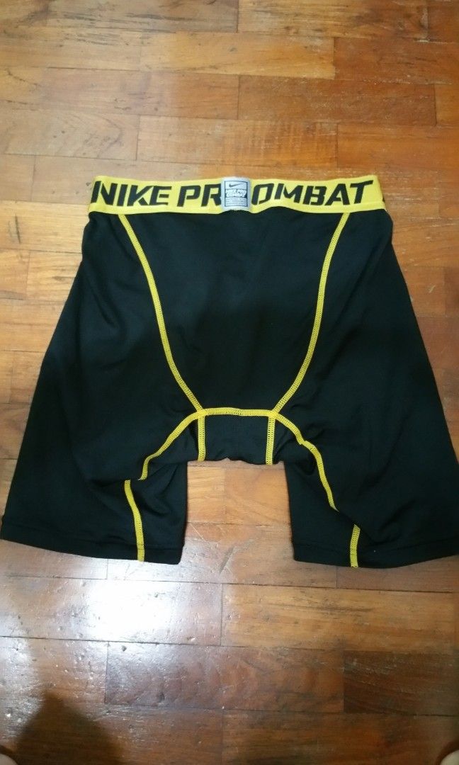 Nike Pro Combat Compression Tights, Men's Fashion, Activewear on Carousell