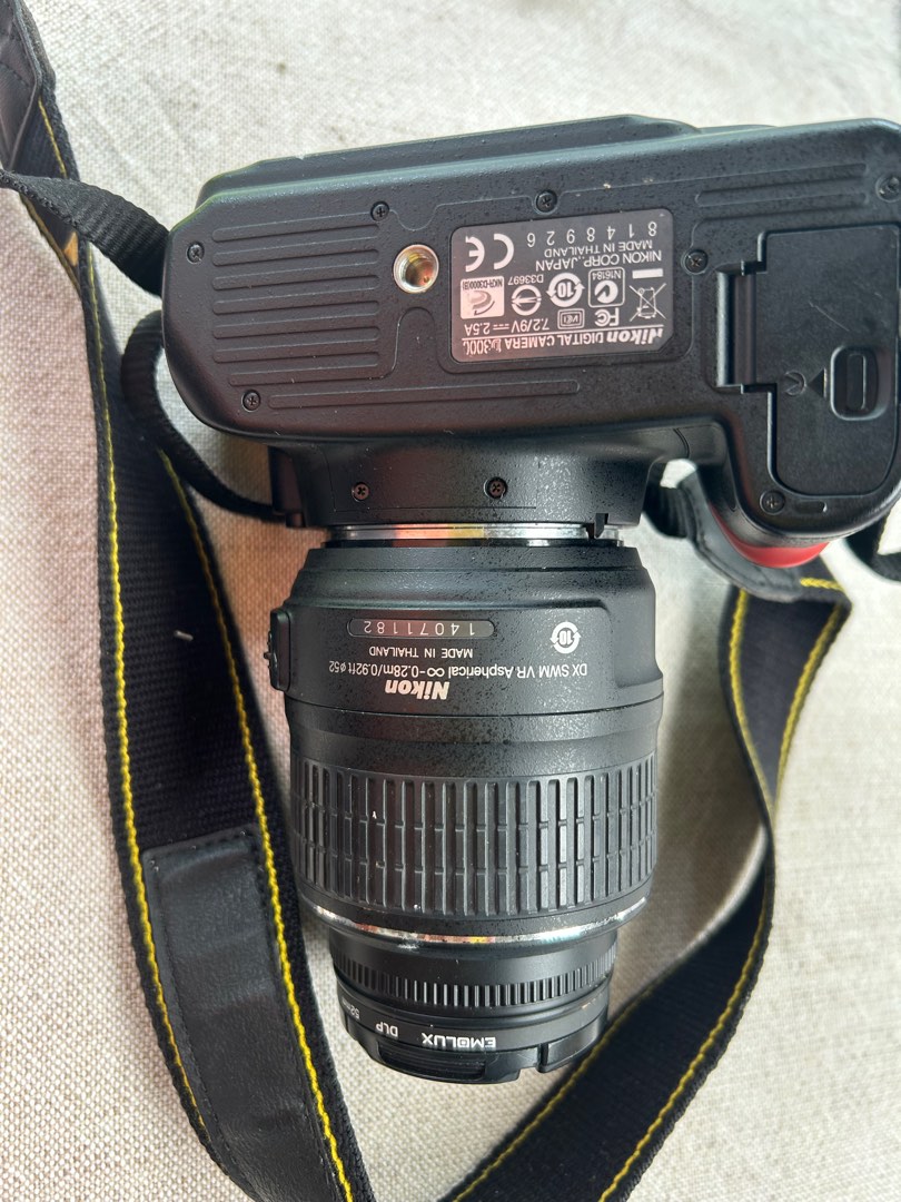 Nikon D3000 incl. AF-S 18-55 mm, Photography, Cameras on Carousell