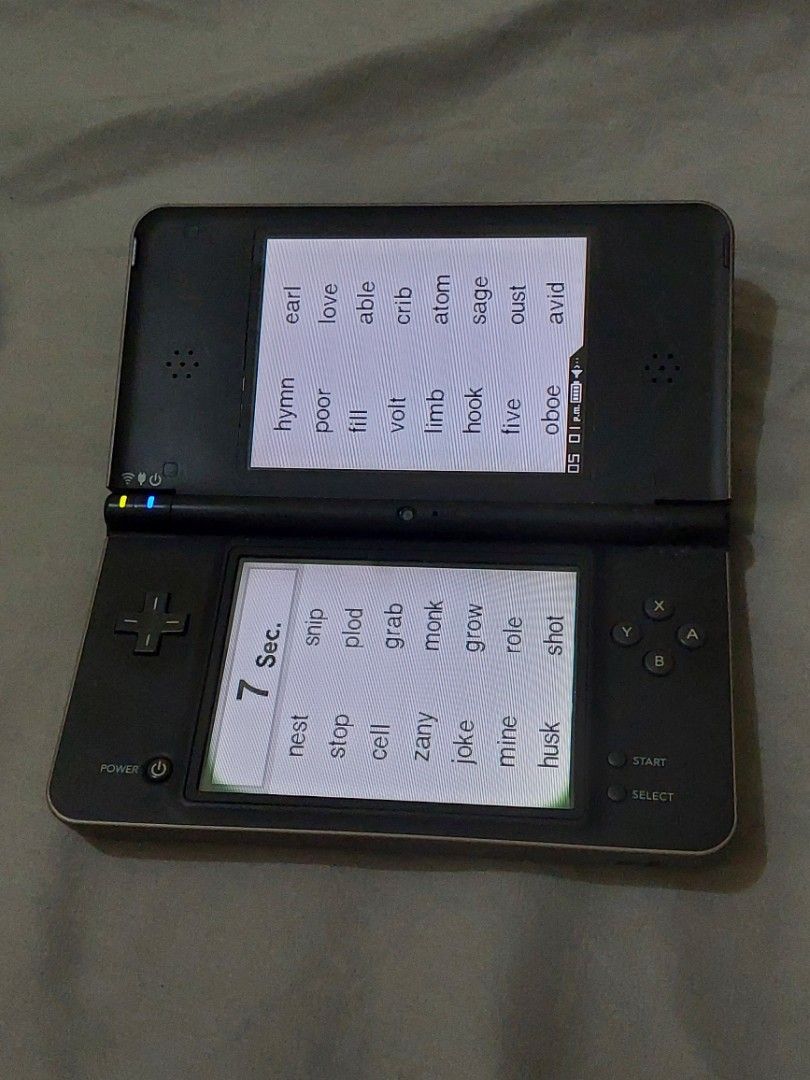 Nintendo DSi XL, Pokemon, Megaman Zero Game Cards, Video Gaming, Video ...