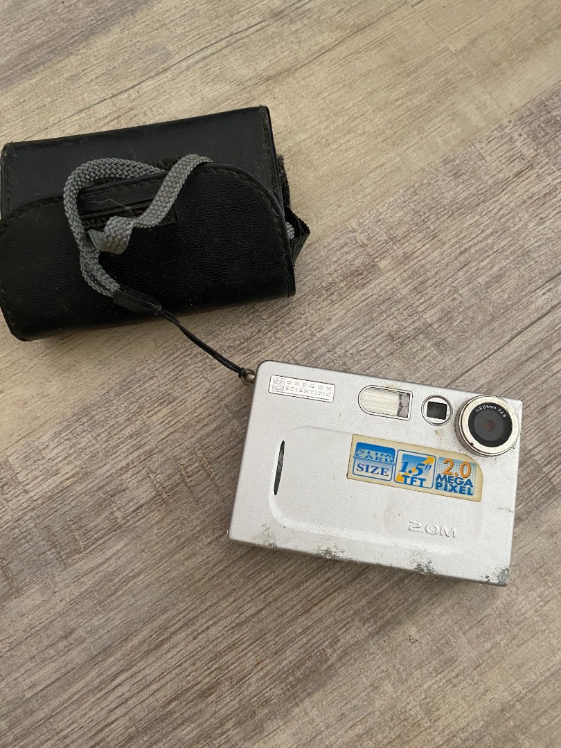 Oregon Scientific Digital camera (Pre-loved), Photography, Cameras on ...