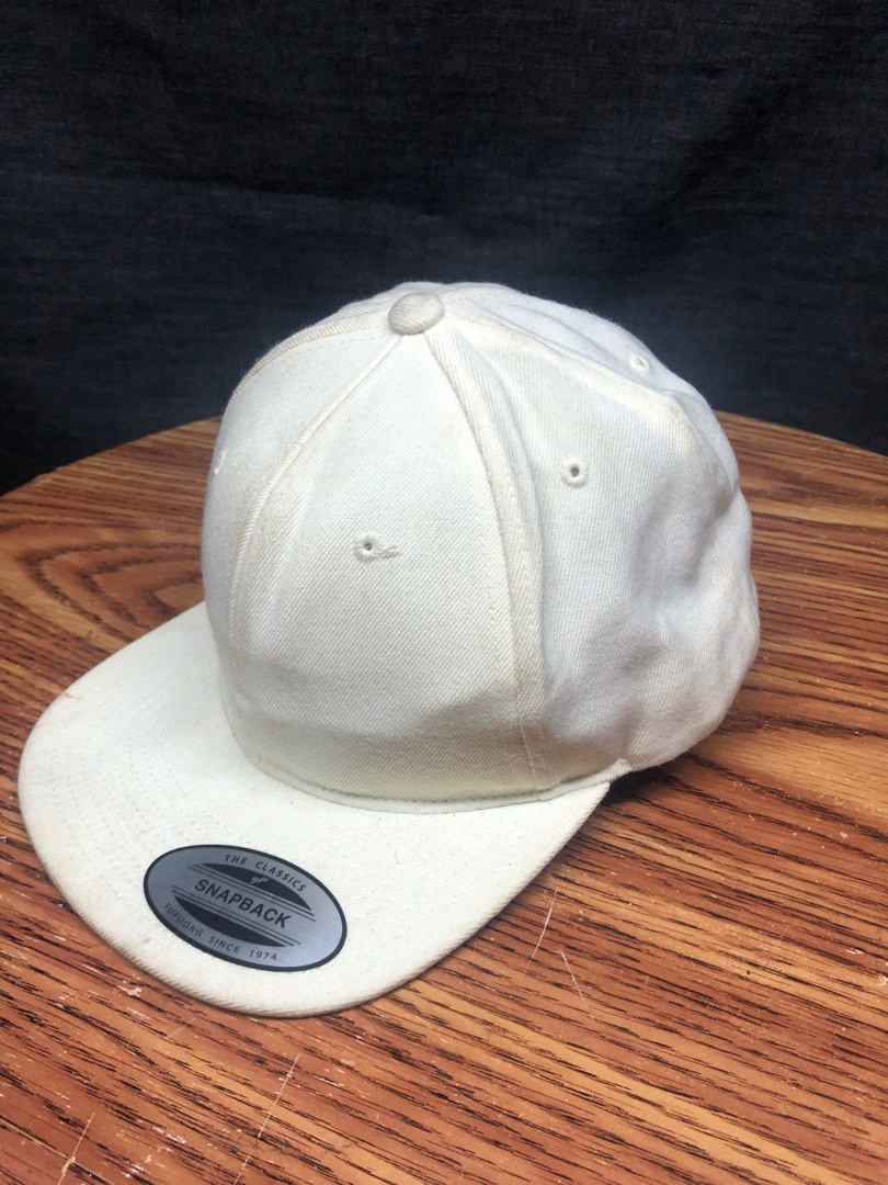 Plain white snap back the classic by yupoong cap topi hat, Men's ...