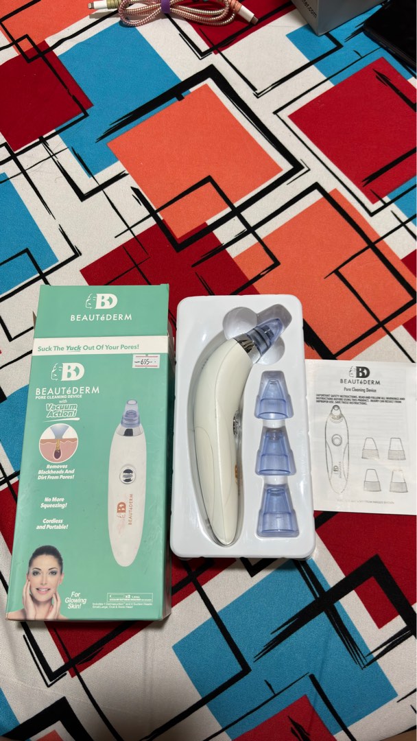 Pore cleaning device, Beauty & Personal Care, Face, Face Care on Carousell