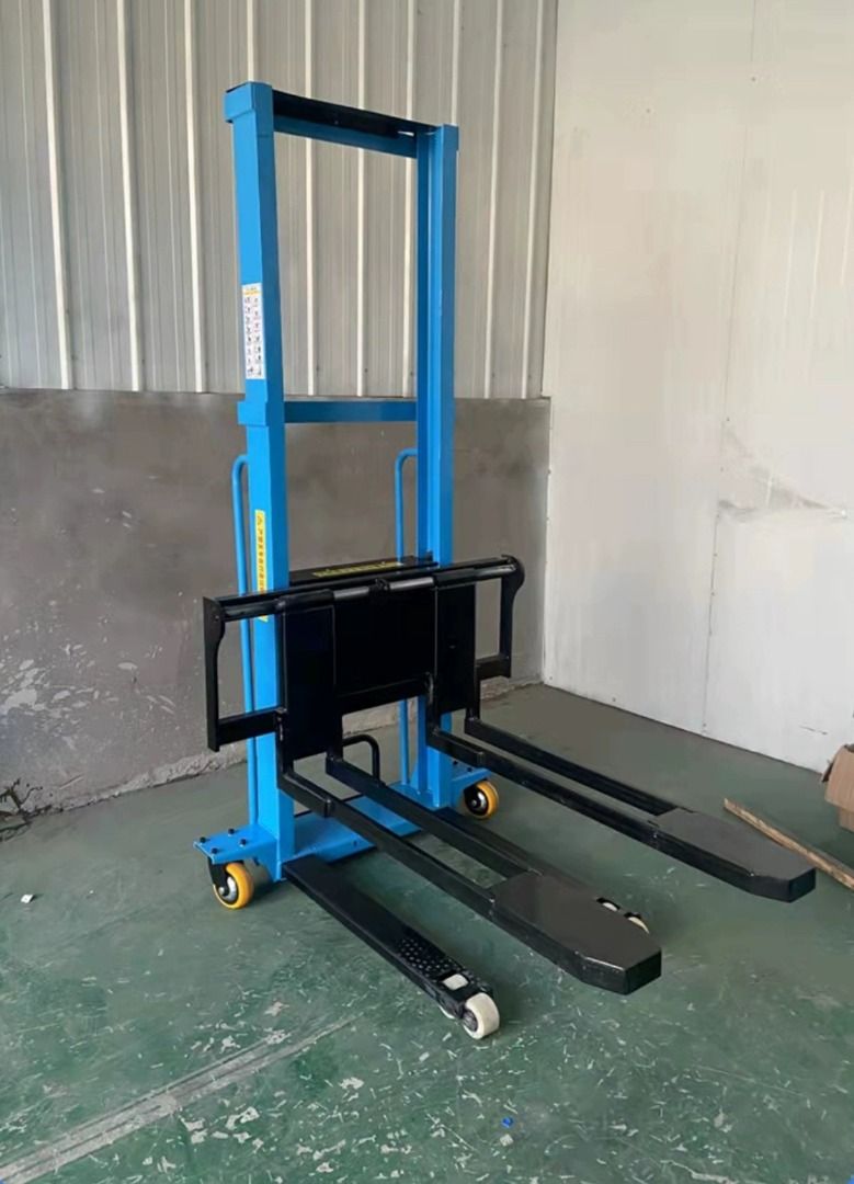 Portable All-Electric Truck-Mounted Forklift: Remote Control, Lifting ...