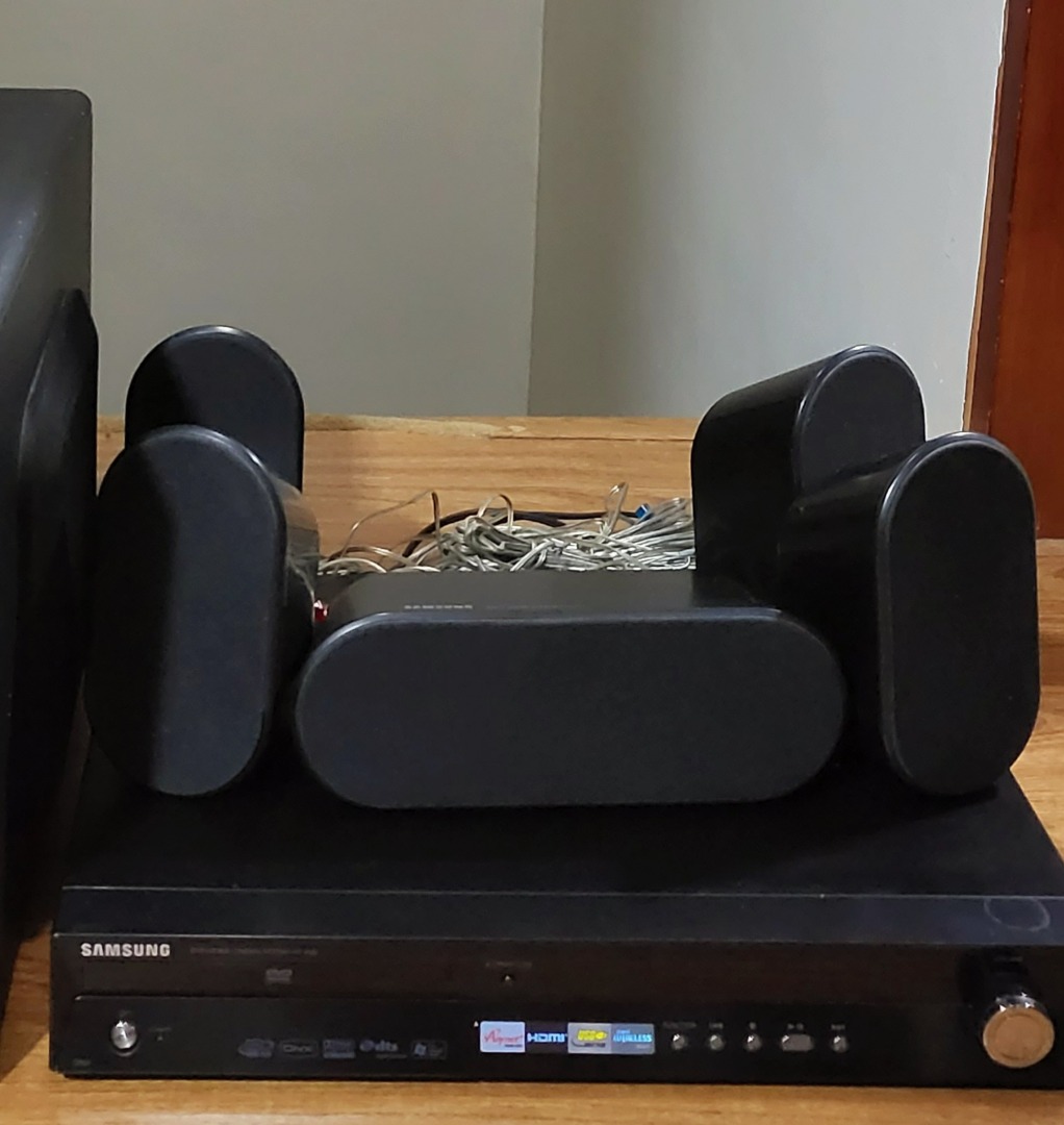 Preloved Samsung Surround Sound Speaker System/Home Theater, Audio ...