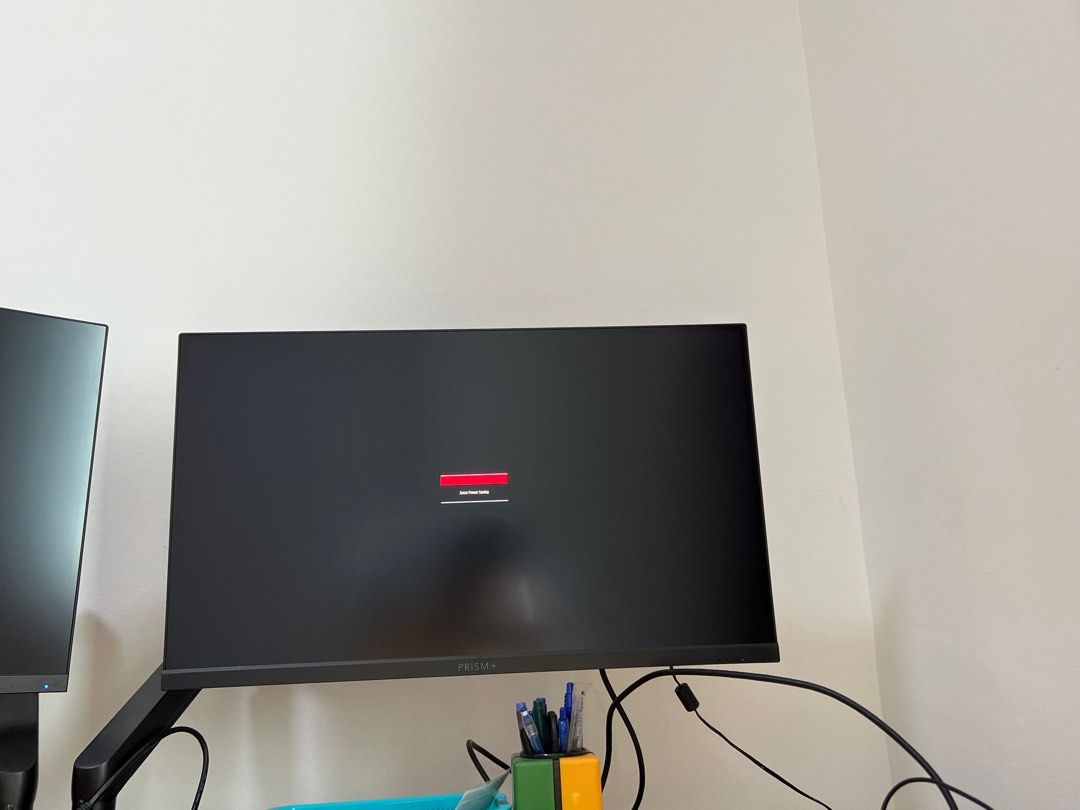 Prism 28 4K W280 monitor and 2K W270 PRO monitor Setup with Arms ...