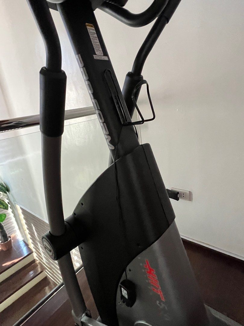 Pro form elliptical HIIT 5.9, Sports Equipment, Exercise & Fitness ...