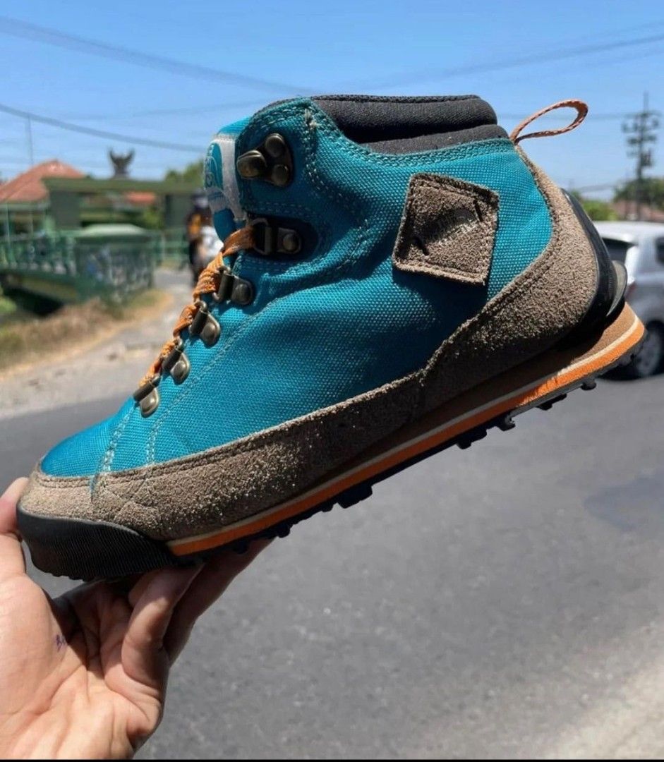 Sepatu Gunung The North Face berkeley, TNF ukuran 38,5 setara 39 insole ...