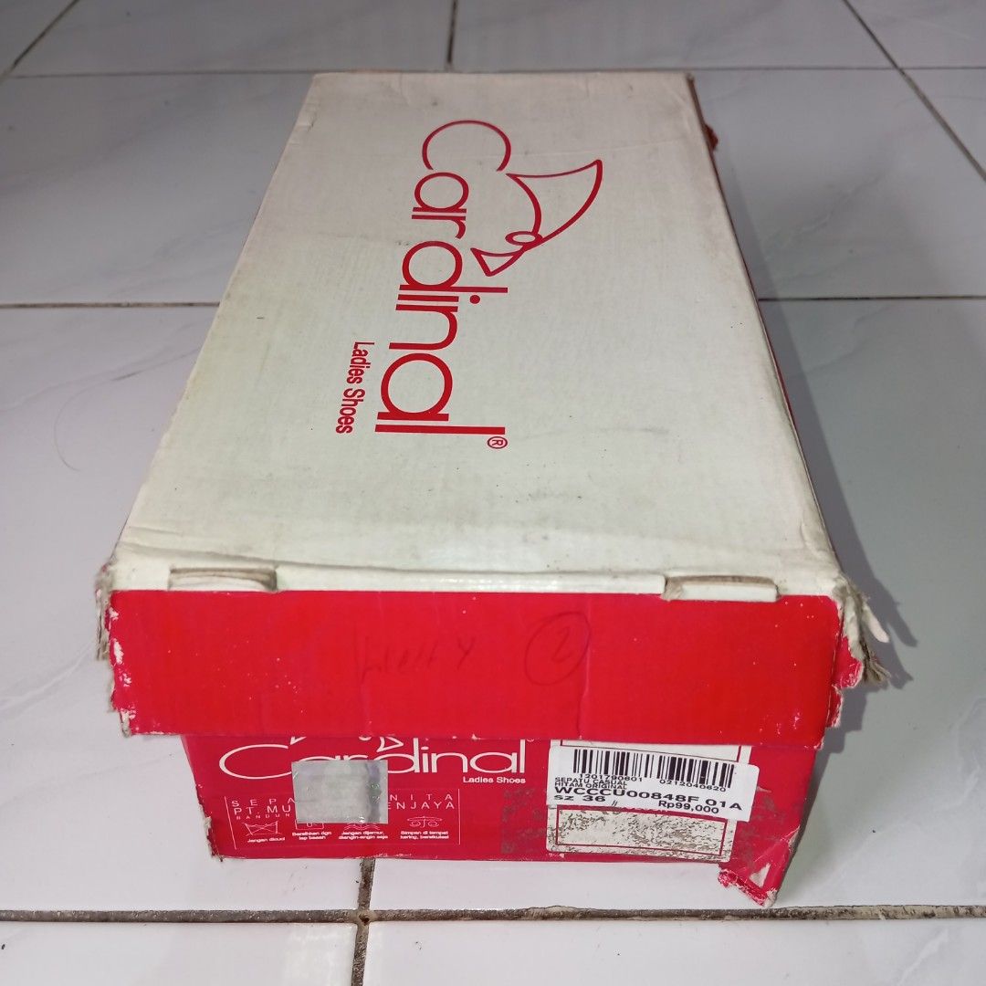 Sepatu Wanita Cardinal, Fesyen Wanita, Sepatu di Carousell