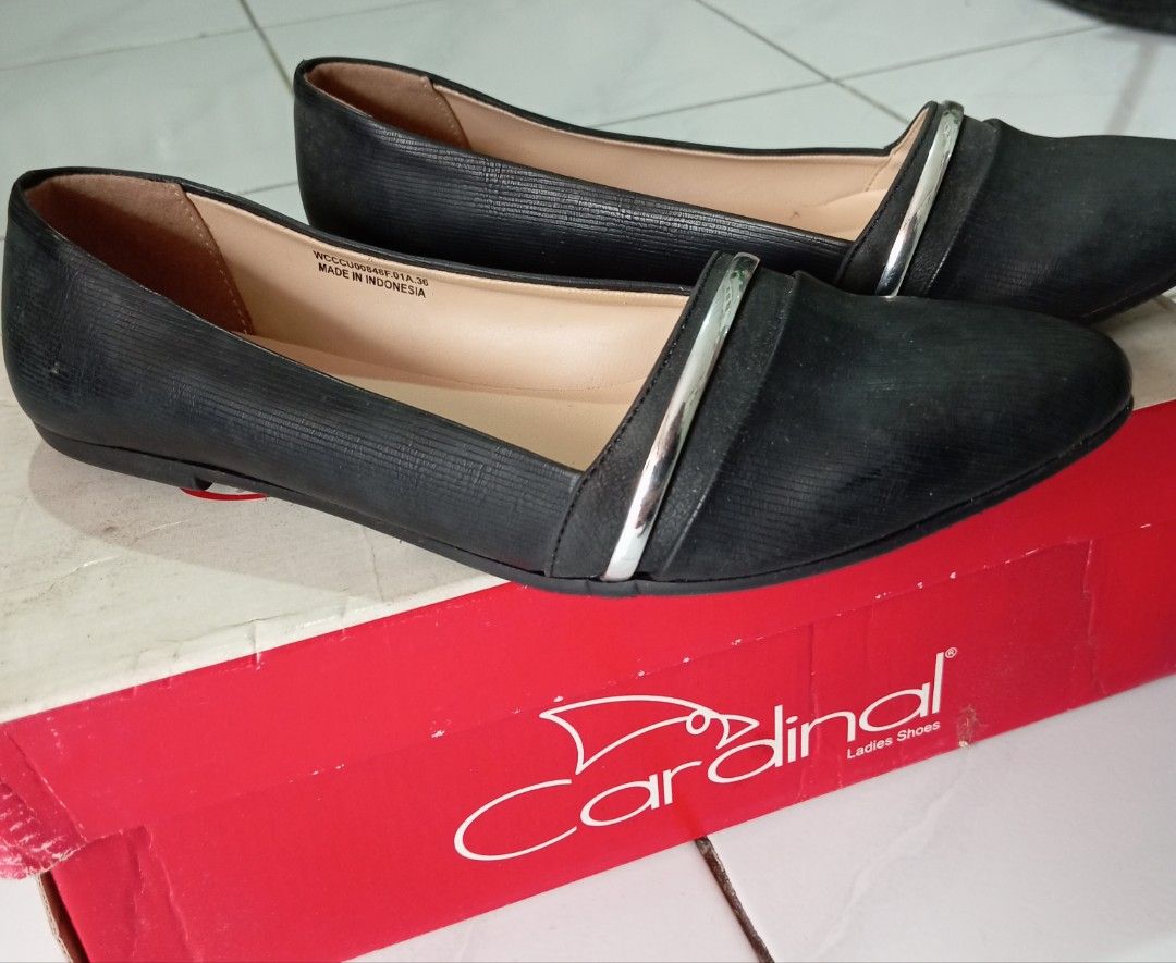 Sepatu Wanita Cardinal, Fesyen Wanita, Sepatu di Carousell