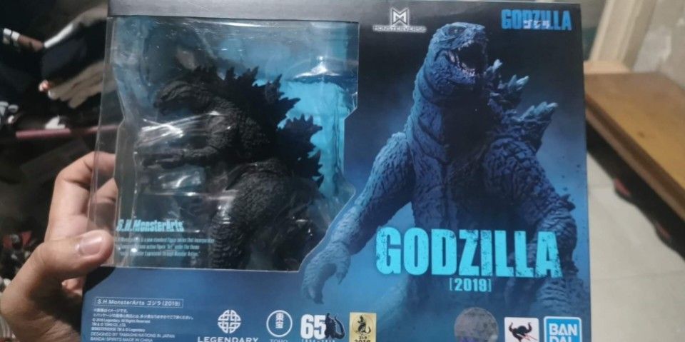 SH Monsterarts Godzilla (2019) Authentic Back in Box, Hobbies & Toys ...