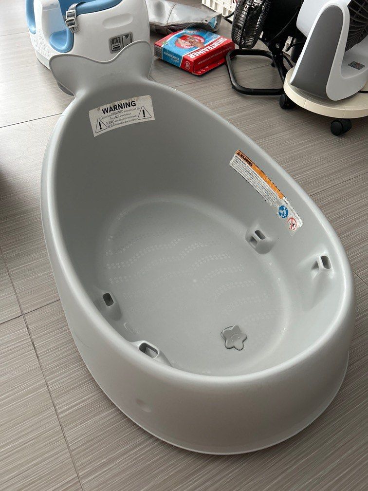 Skip hop Baby Bath Tub, Babies & Kids, Bathing & Changing, Bathtub ...