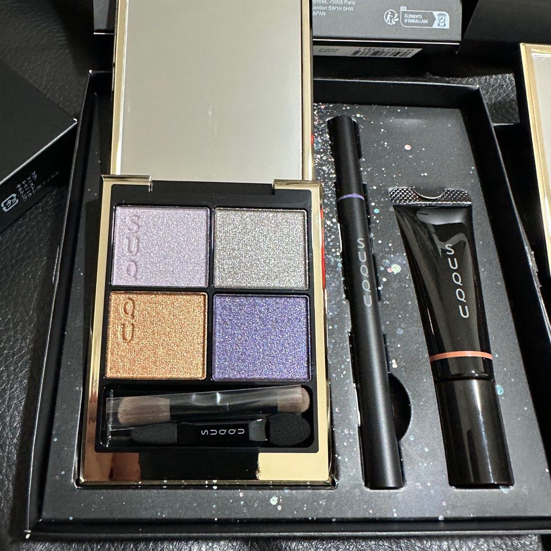 現貨！suqqu 聖誕限量套裝 131 六花 132 星冴 眼影 眼線筆 胭脂, 美容＆個人護理, 健康及美容 - 眼部護理 - Carousell