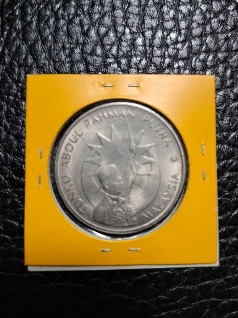 Syiling $1 25 Tahun Merdeka 1957-1982, Hobbies & Toys, Collectibles ...